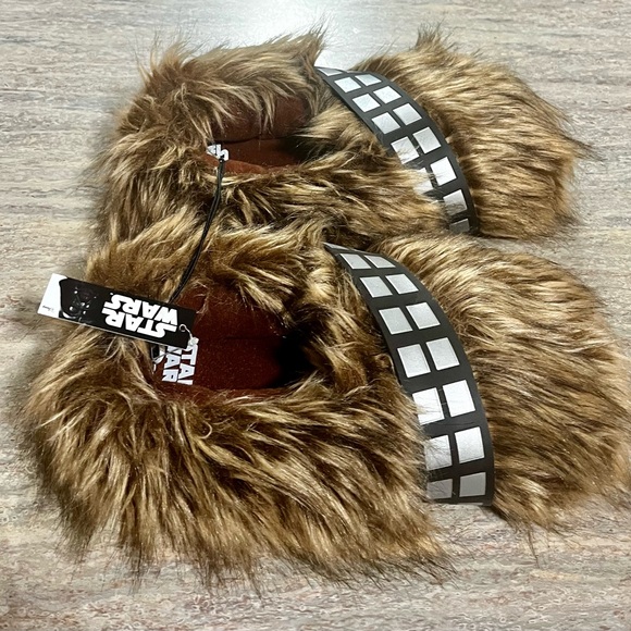 Star Wars | Shoes | Nwt Star Wars Chewbacca Fuzzy Slippers | Poshmark